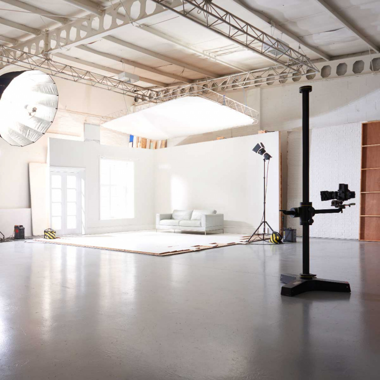 Basement Photography & Fully Equipped Studio Rental