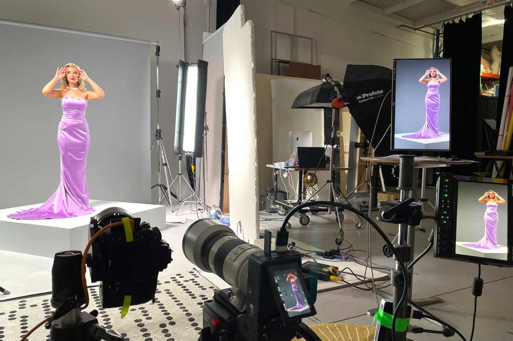 Studio rental for photos and video [+] Basement Photography & Studio Rental