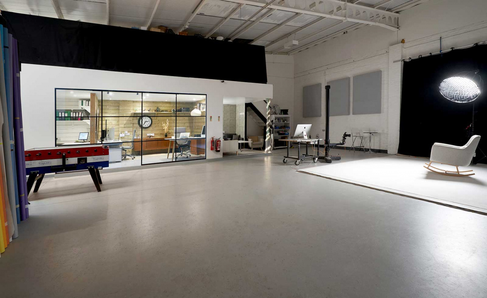 Studio rental for photos and video [+] Basement Photography & Studio Rental